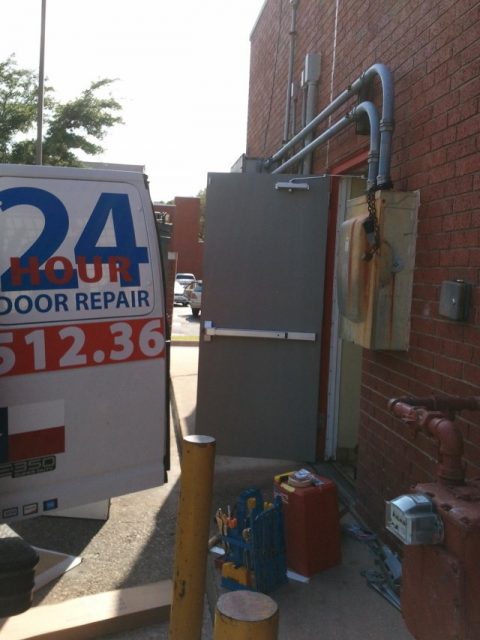 Door Installation & Repair Austin TX | 24 HR Door Repair